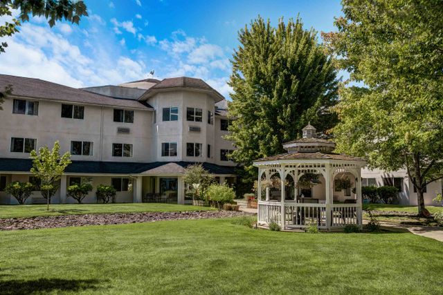 The 5 Best Independent Living Communities in Eugene, OR | Seniorly