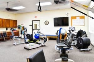 Fellowship Square Mesa - Pricing, Photos & Amenities in Mesa, AZ - Seniorly