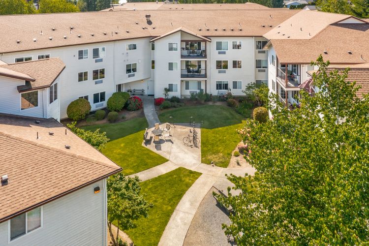 Courtyard At Mount Tabor - Pricing, Photos & Amenities in Portland, OR ...