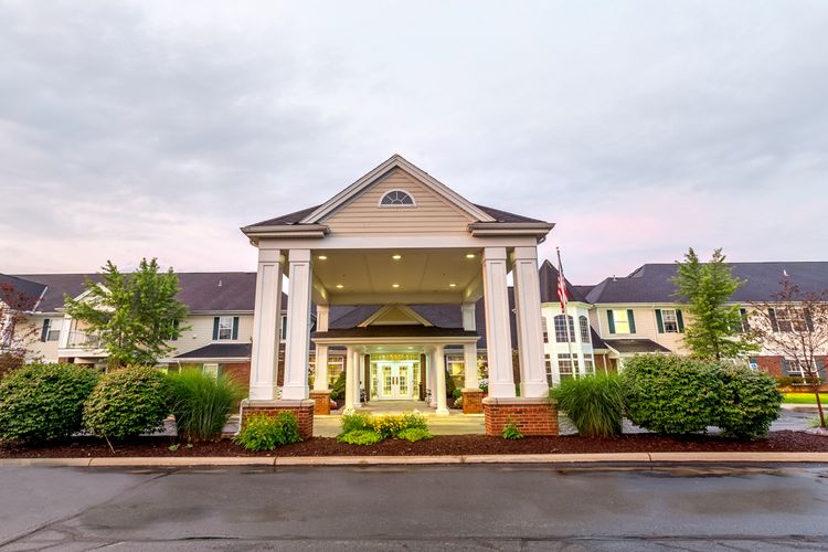 Anna Maria Of Aurora - Get Pricing, Photos & Amenities in Aurora, OH ...