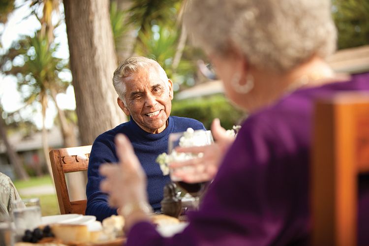 Wesley Palms - Pricing, Photos, Reviews & Amenities in San Diego, CA