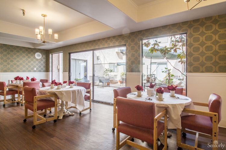 Westwood Plaza Retirement - Pricing, Photos, Reviews & Amenities in Los ...