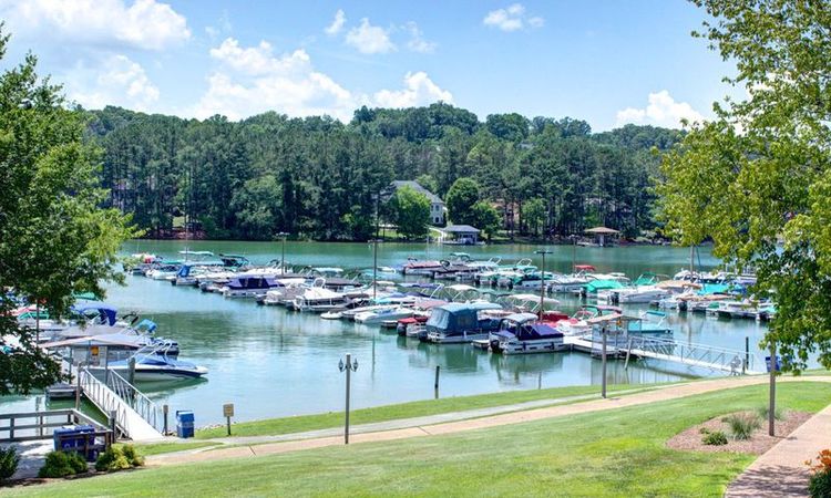Tellico Village - Get Pricing, Photos & Amenities in Loudon, TN - Seniorly