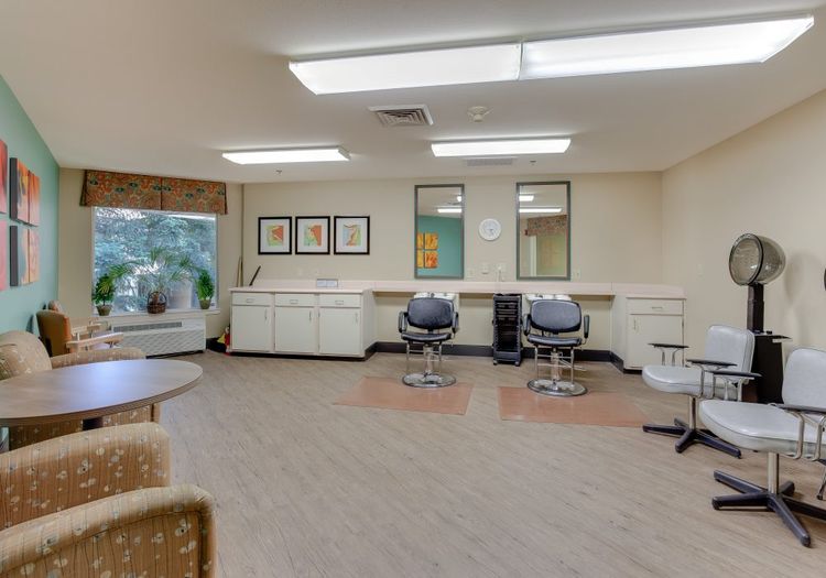 Markham House - Pricing, Photos & Amenities in Portland, OR - Seniorly