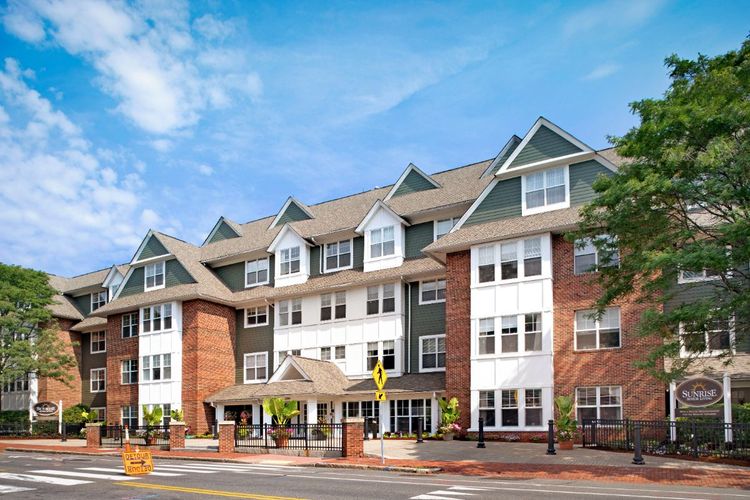 The 20 Best Assisted Living Facilities in Arlington, VA | Seniorly