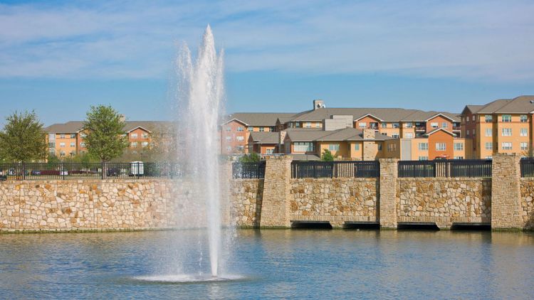 Highland Springs - Get Pricing, Photos & Amenities in Dallas, TX - Seniorly
