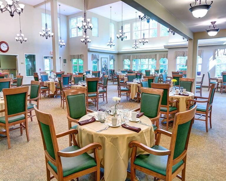 Redwood Heights Assisted Living (UPDATED) - Get Pricing & See 9 Photos ...