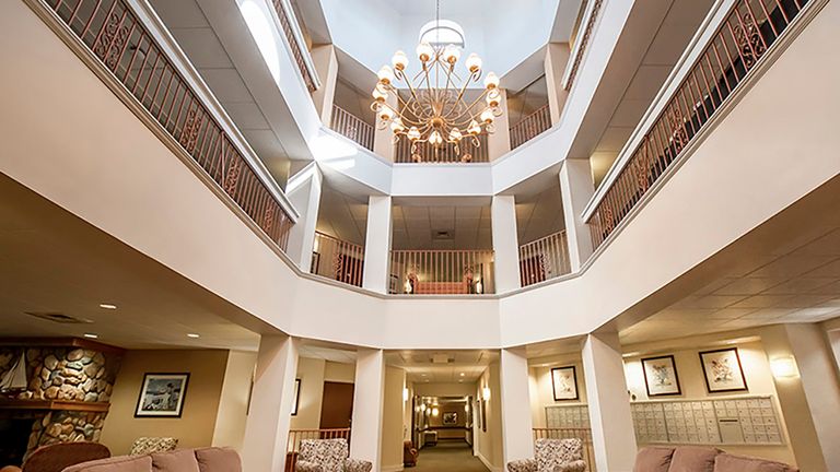 Holiday Niagara Village (UPDATED) - Get Pricing, See 24 Photos & See ...