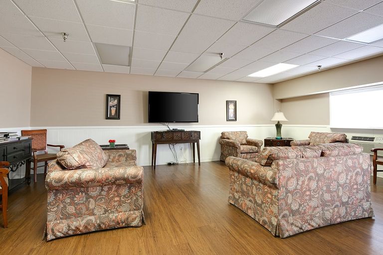 Arlington Riverside Senior Community (UPDATED) - Get Pricing & See 13 ...