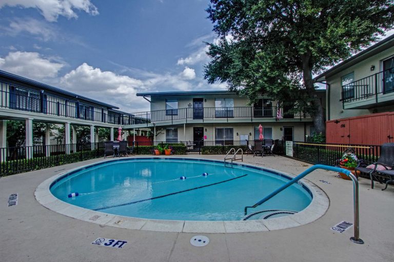 Meadowstone Place (UPDATED) - Get Pricing & See 9 Photos in Dallas, TX
