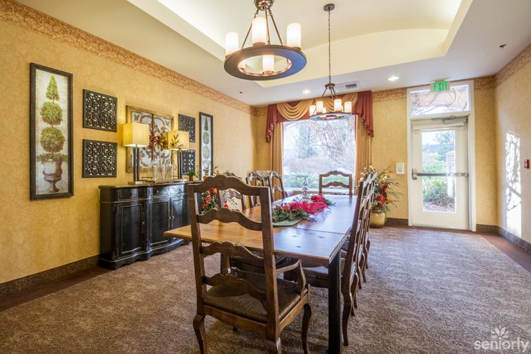 Carlton Senior Living Sacramento (UPDATED) - Get Pricing, See 27 Photos ...