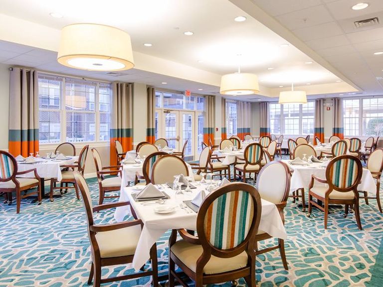 First Colonial Inn - Pricing, Photos and Floor Plans in Virginia Beach ...