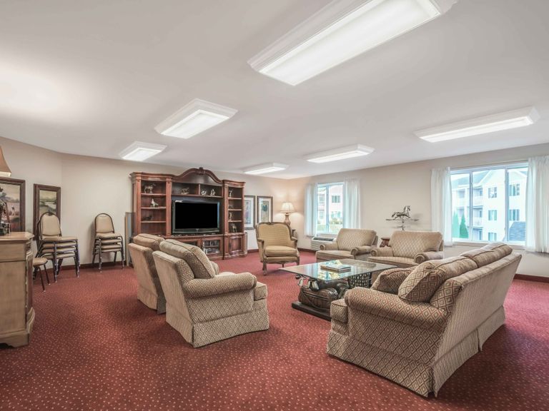 Maple Suites - Pricing, Photos and Floor Plans in Dover, NH | Seniorly