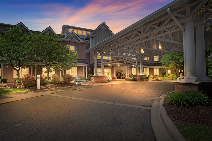 Town Village Sterling Heights - Pricing, Photos & Amenities in Sterling ...