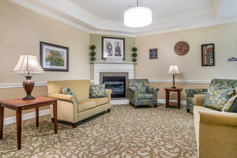 The 10 Best Assisted Living Facilities in Lafayette, LA | Seniorly