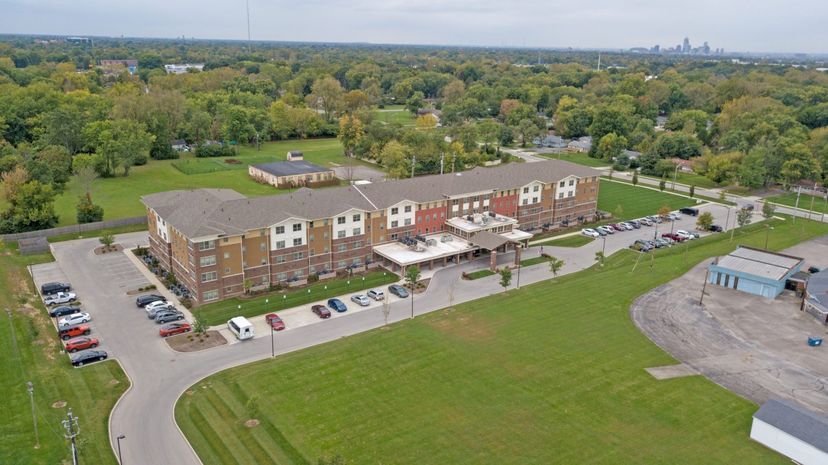 Oasis At 30th - Pricing, Photos & Amenities in Indianapolis, IN - Seniorly