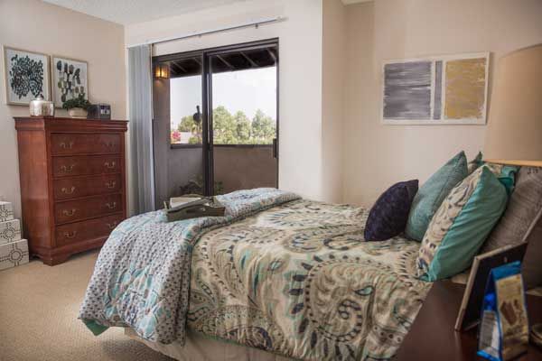 Hollybrook Senior Living Of Orange (UPDATED) - Get Pricing & See 5 ...