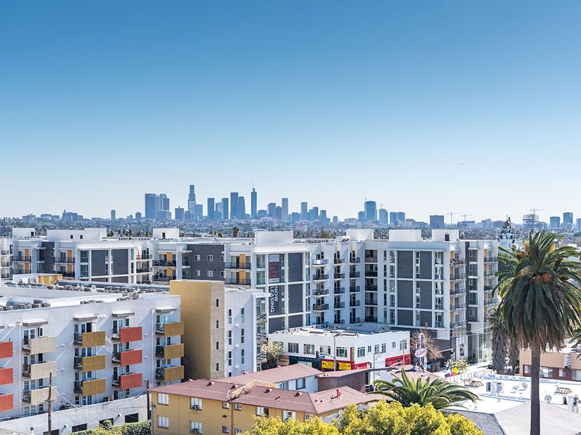 Hollywood Hills Senior Living - Pricing, Photos & Amenities in Los ...