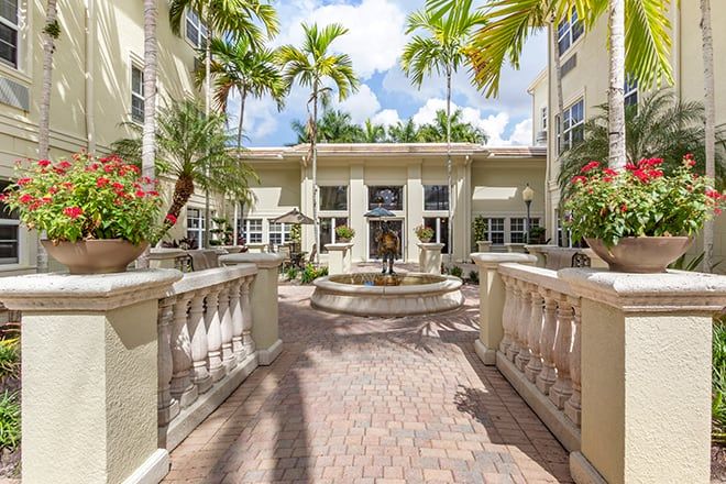 The 20 Best Assisted Living Facilities in Naples, FL | Seniorly