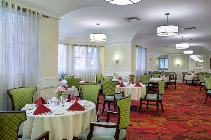 The 7 Best Independent Living Communities in Naples, FL | Seniorly