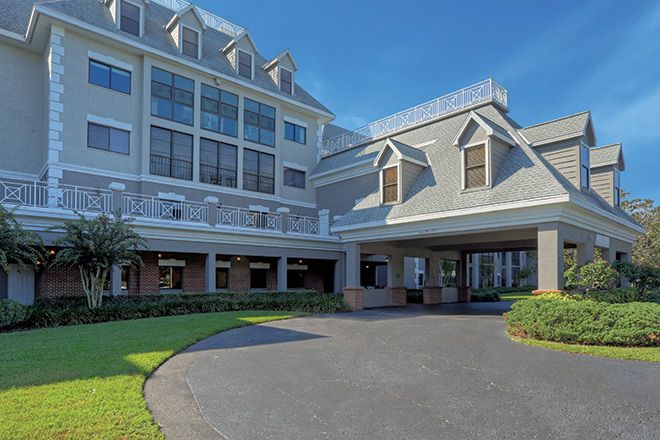 Regency Oaks - Get Pricing, Photos, Reviews & Amenities in Clearwater ...
