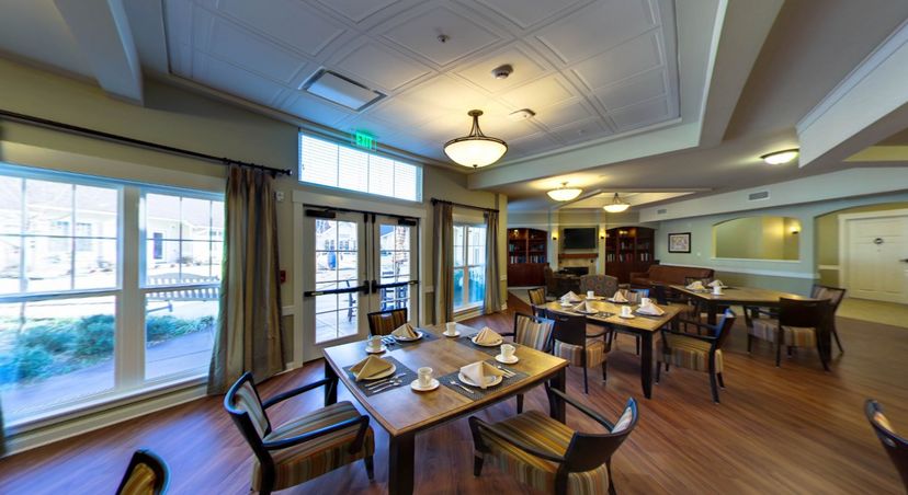 Eagle's Trace - Get Pricing, Photos & Amenities in Houston, TX - Seniorly