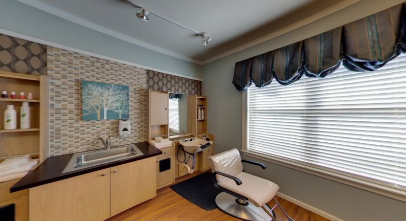 Eagle's Trace - Get Pricing, Photos & Amenities in Houston, TX - Seniorly