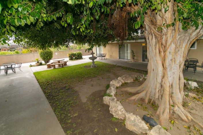 Rosecrans Care Center (UPDATED) - Get Pricing in Gardena, CA