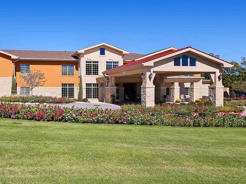 The 15 Best Assisted Living Facilities in Tulsa, OK | Seniorly